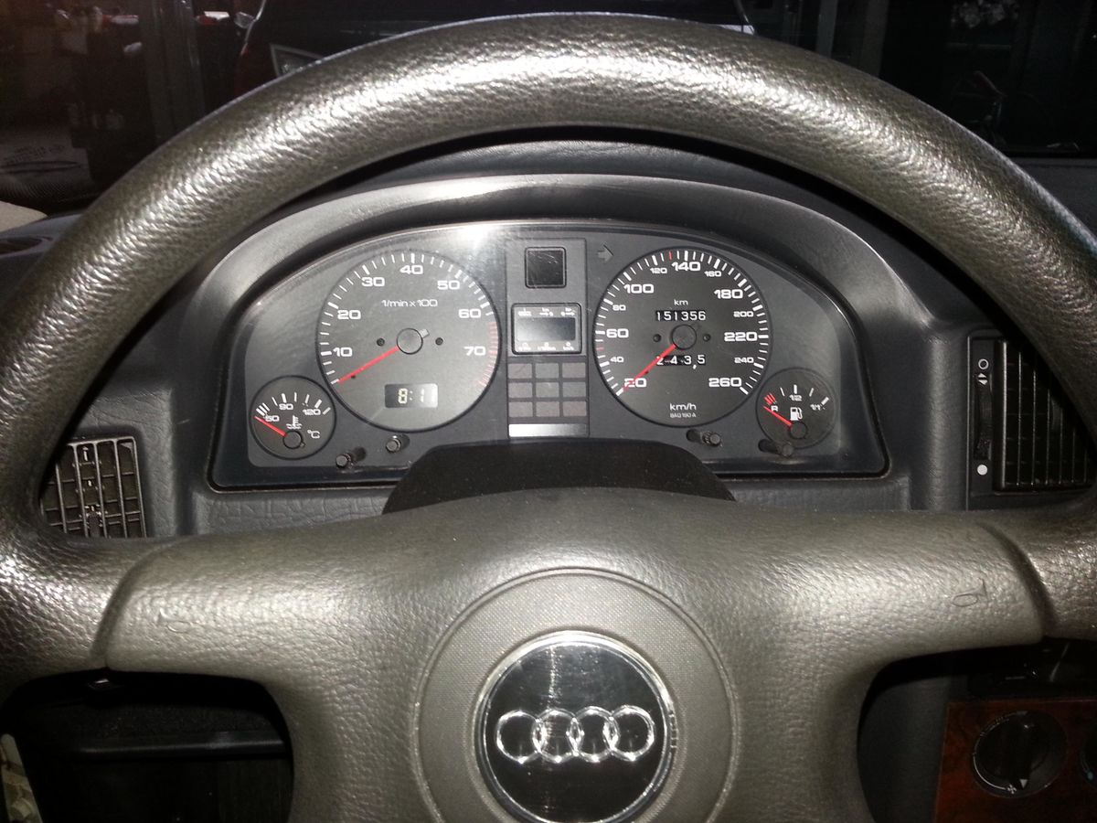 Datei:01 Kombiinstrument.jpg – Audi-80-Wiki